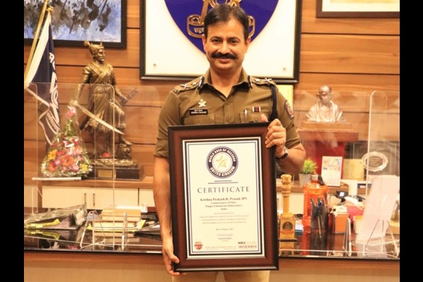 Krishna Prakash IPS takes charge as Chief of Maharashtra's Force One